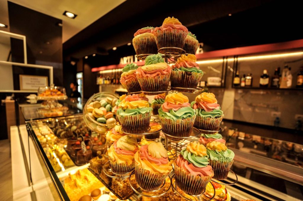 Pasticeri Tito, Pasticeri ne Tirane - Home